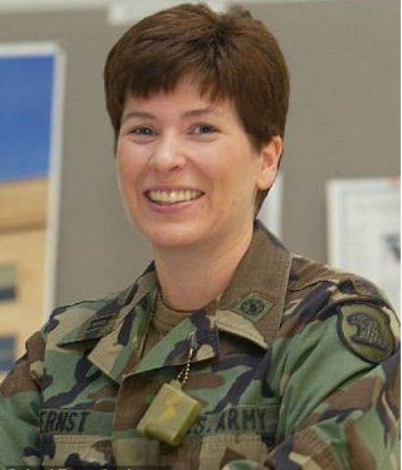 Senator Joni Ernst 5 – KonnieMoments